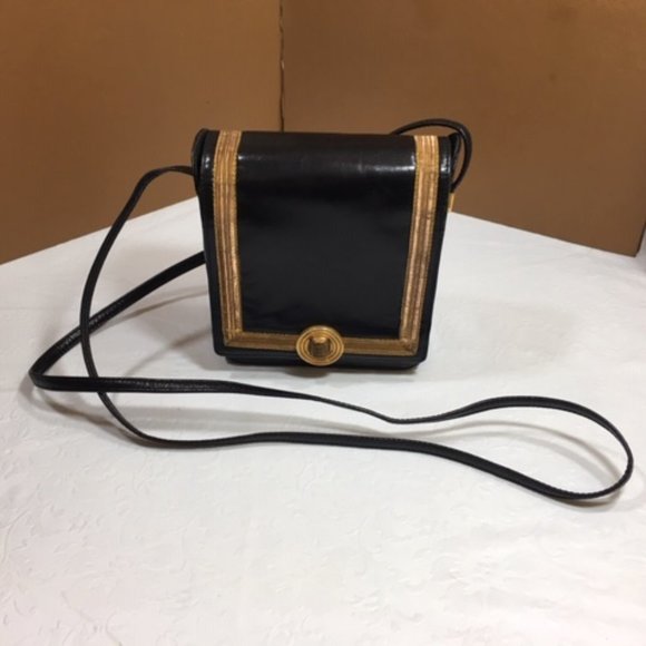Rodo | Bags | Vintage Rodo Black Leather Wgold Trim Italian Shoulder ...